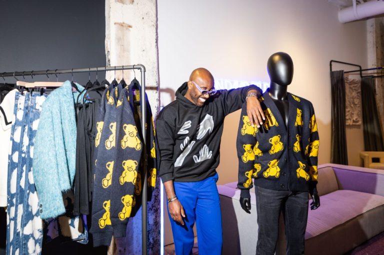 Designer Ron David Dresses D.C. Bold + Bright | District Fray - Making ...